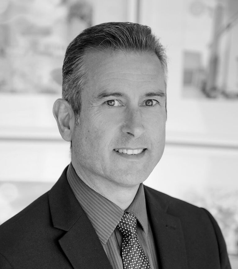Mark Summers | Staff Directory | Contact Us | Fenn Wright