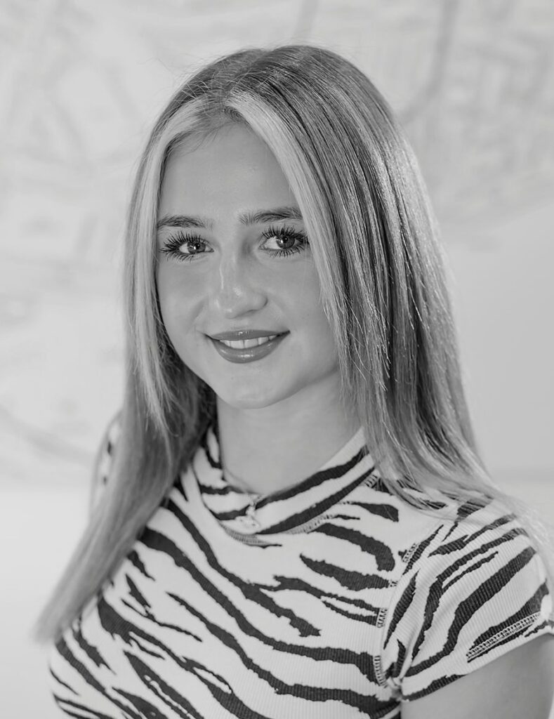 Sienna Moy | Staff Directory | Contact Us | Fenn Wright